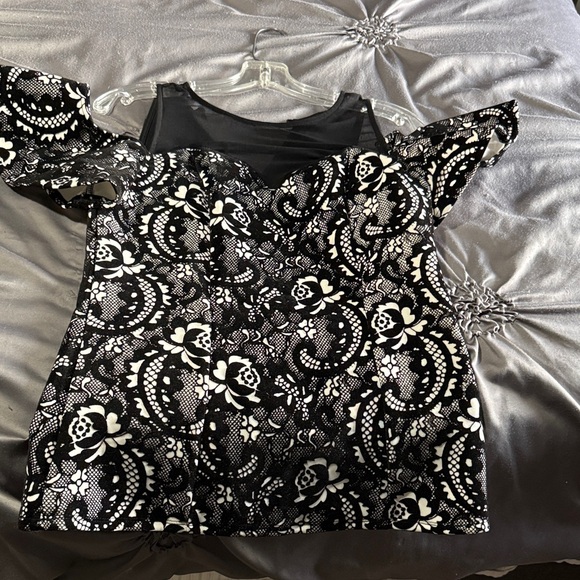 Boston Proper | Tops | Boston Proper Black And White Floral Lace Blouse ...